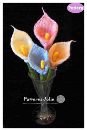 6 Calla Lily Flower Knitting Patterns